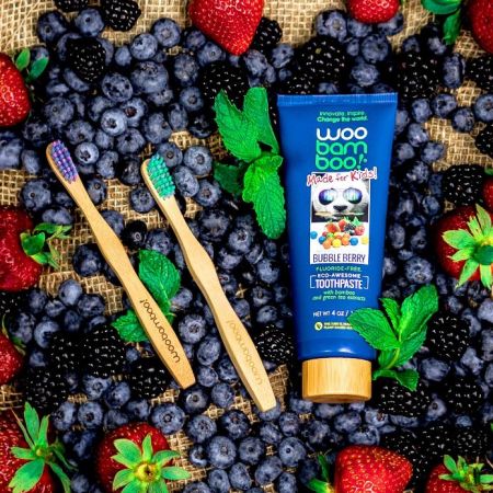 WooBamboo Natural Toothpaste Bubble Berry 113 g - Makhsoom