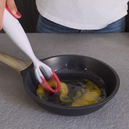Beper Automatic Cordless Whisk Battery Operated Detachable Whip And ...