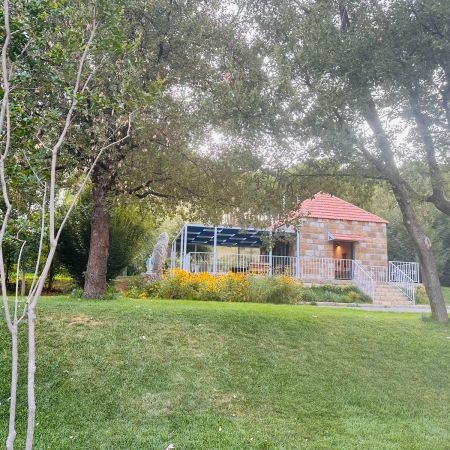 1 Night Stay For 2 valid from Monday to Friday - Makhsoom