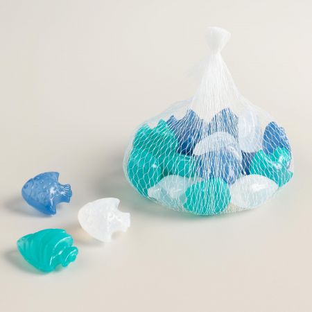 Reusable Non-Toxic Fish Shaped Ice Cubes 12 Pcs - Makhsoom