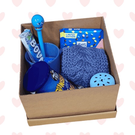 Valentine Sweet & Snug Gift Box 9 Pcs - Makhsoom