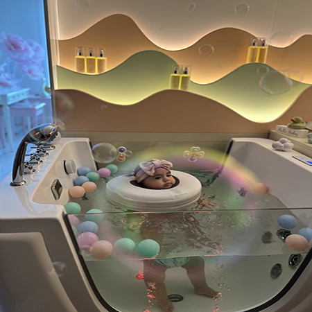 80 min ⁠Hydrotherapy + Instructed Baby Massage For Twins/Besties - Makhsoom