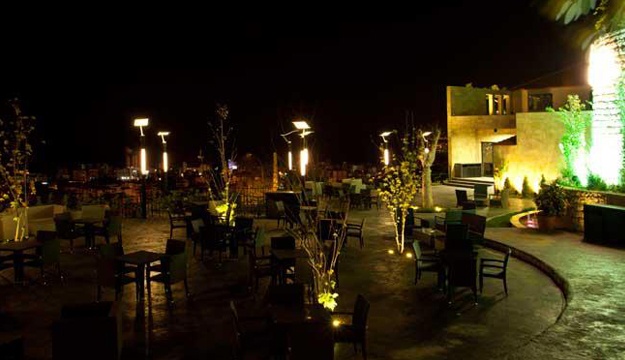 50% Off International Cuisine à la Carte from Stone Restaurant & Lounge ...