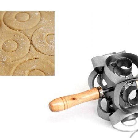 50% Off Revolving Donut Cutter (Only $6.5 instead of $13) - Makhsoom