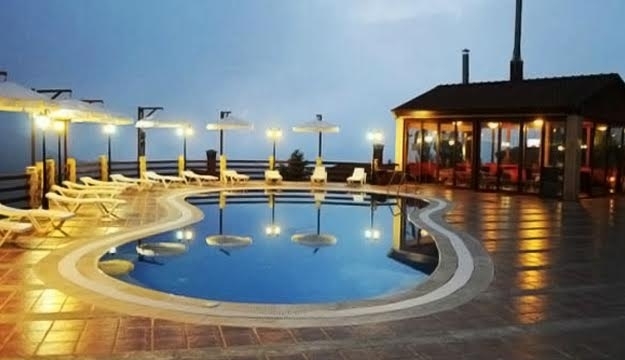 50% Off 1-Night Stay in a Bungalow For Two from L'etoile Du Loup ...