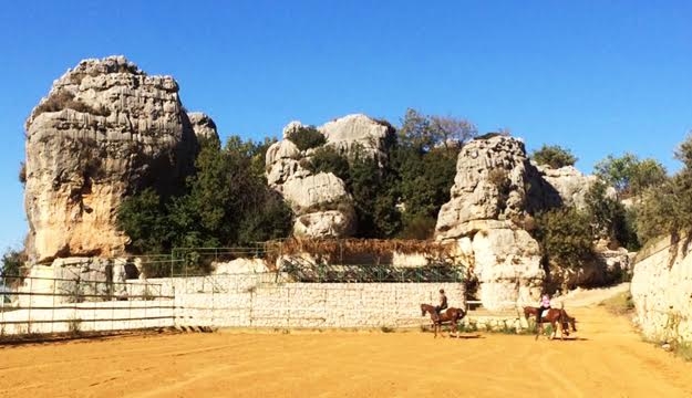 45 min. Horse Back Riding - Makhsoom