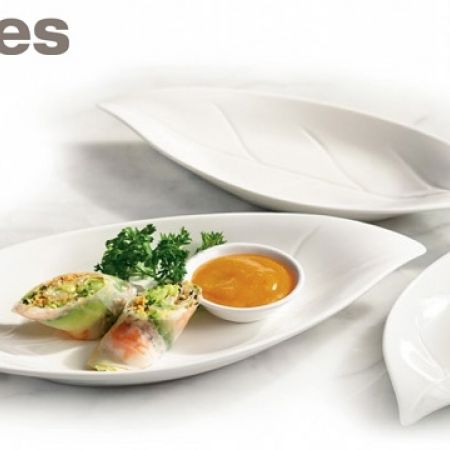 Stokes Set Of Cream Porcelain Leaf Plates 3 Pcs - Makhsoom