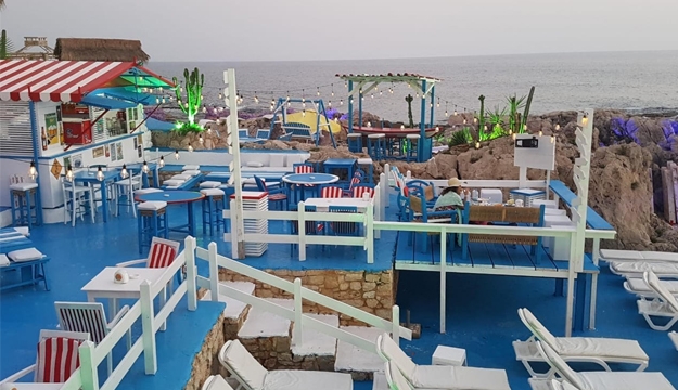 Beach Entrance for Kids & Adults - Makhsoom