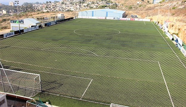 Indoor Football Field Rental For Up To Twelve Persons - Makhsoom