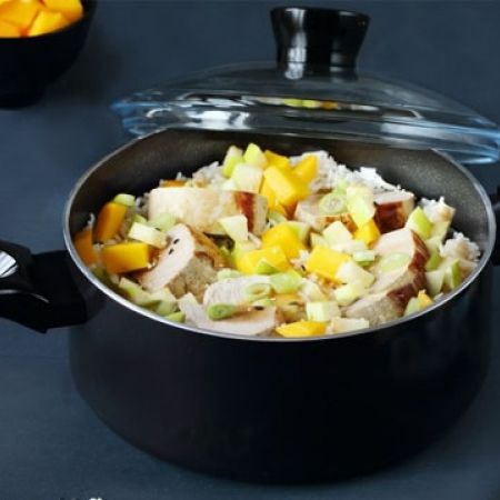 Pyrex Gusto Black Diamond Non Stick Aluminium Stewpot With Lid - 20 cm ...