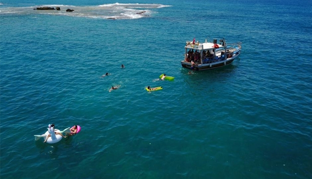 Boat Trip To A Small Island For Up To 15 Persons - Makhsoom
