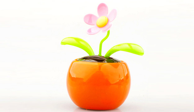 Solar Flip Flap Dancing Flower - Red - Makhsoom