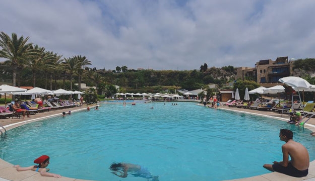 Beach & Pool Entrance For Kids Valid on Weekends & Weekdays - Makhsoom