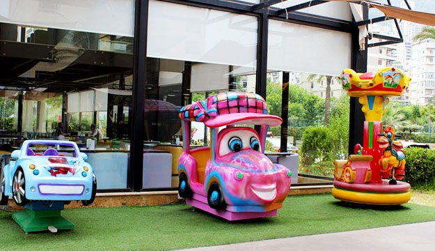 Playground Pass With Popcorn - Makhsoom