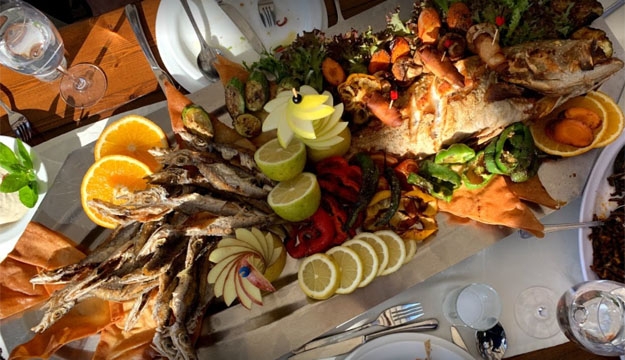 Lebanese Set Menu or Seafood Mezze With Drinks - Makhsoom