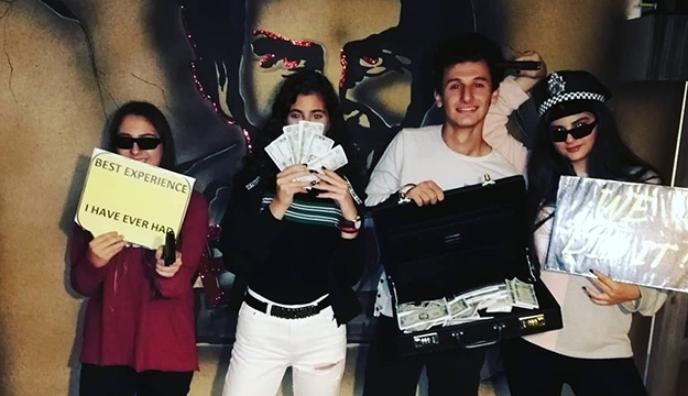 60 min. Narcos Themed Pablo Escobar Escape Game - Makhsoom