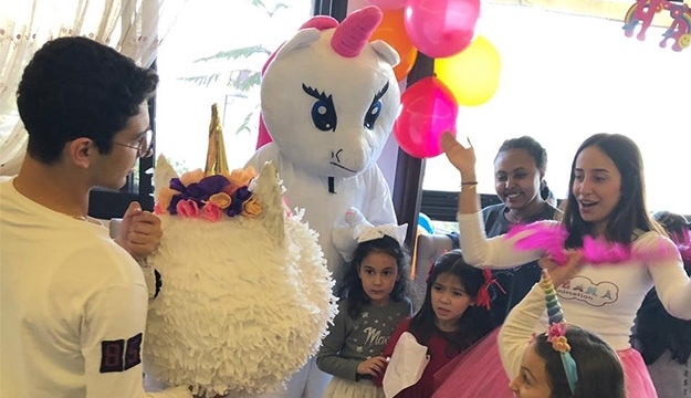 1-Hour & 20 min. Birthday Animation Package with Empty Pinata - Makhsoom